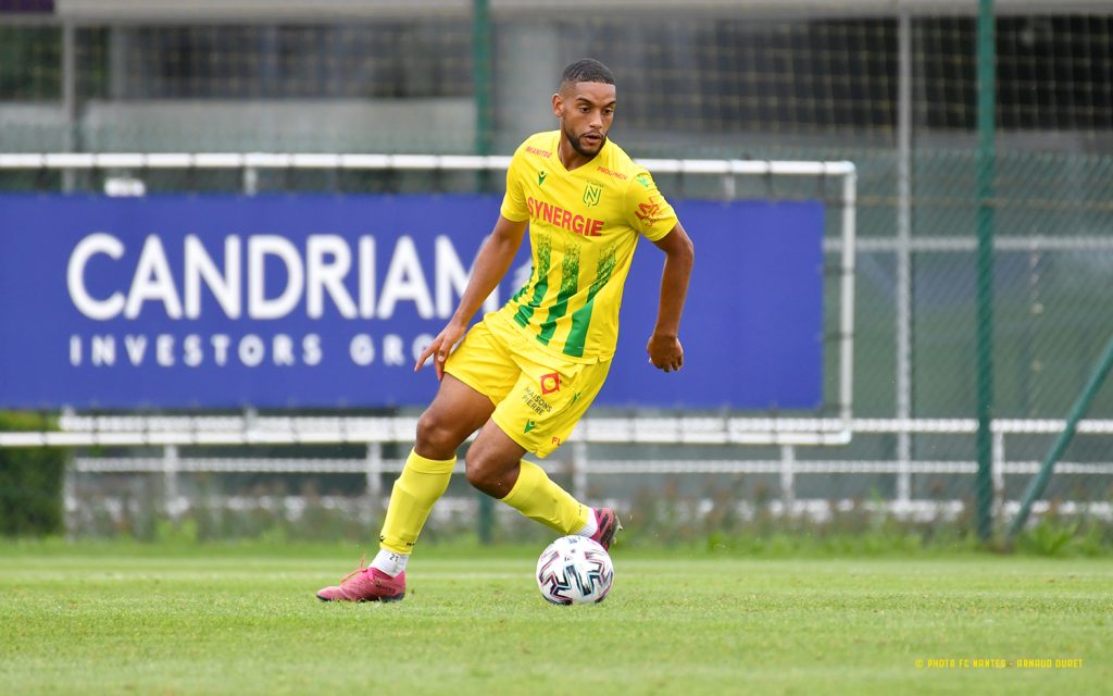 Tiểu Sử Jean-Charles Castelletto - Cầu Thủ Nổi Tiếng Bóng Đá Cameroon